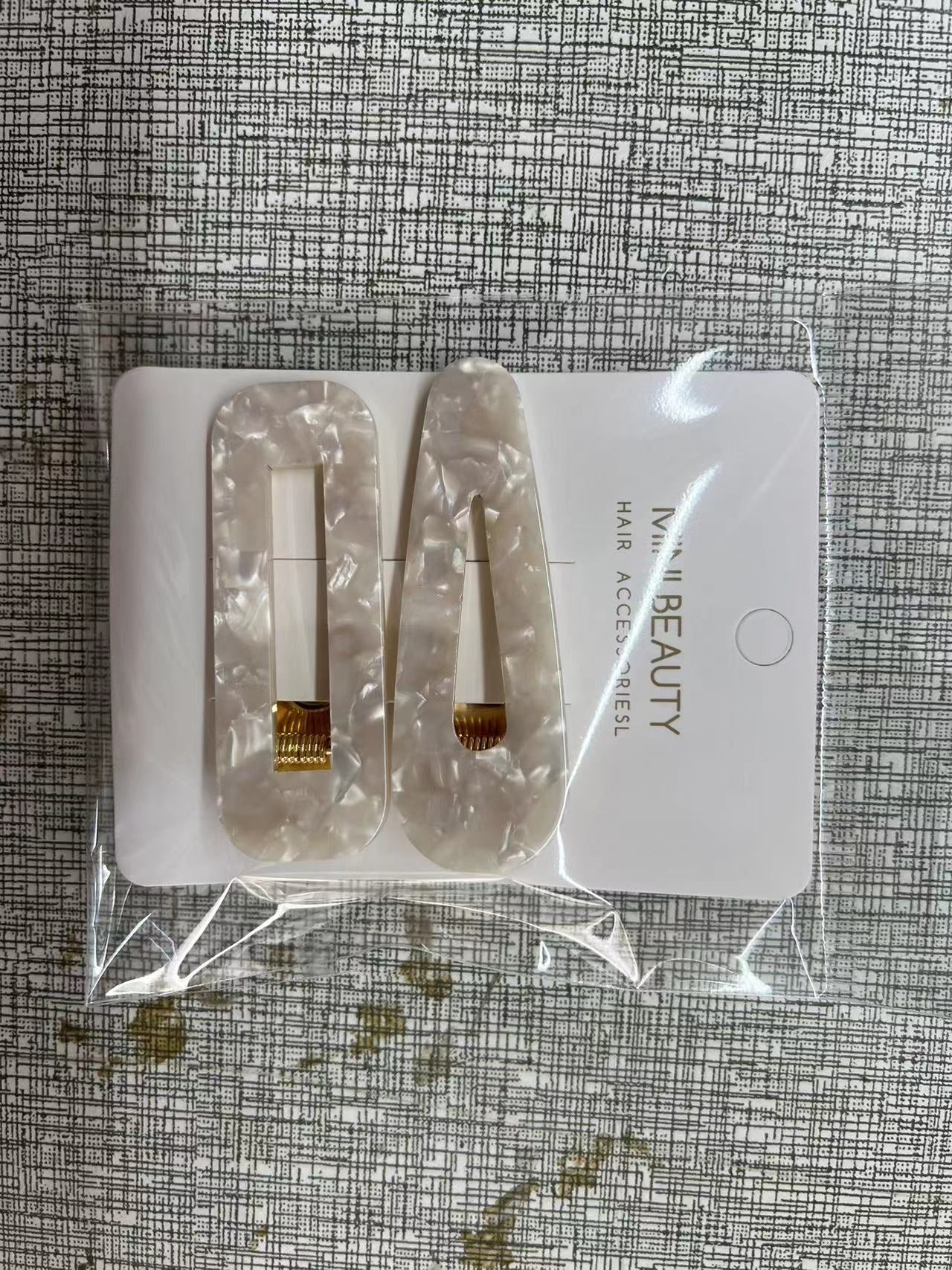 marble hairpin BEG– Miniso Pakistan