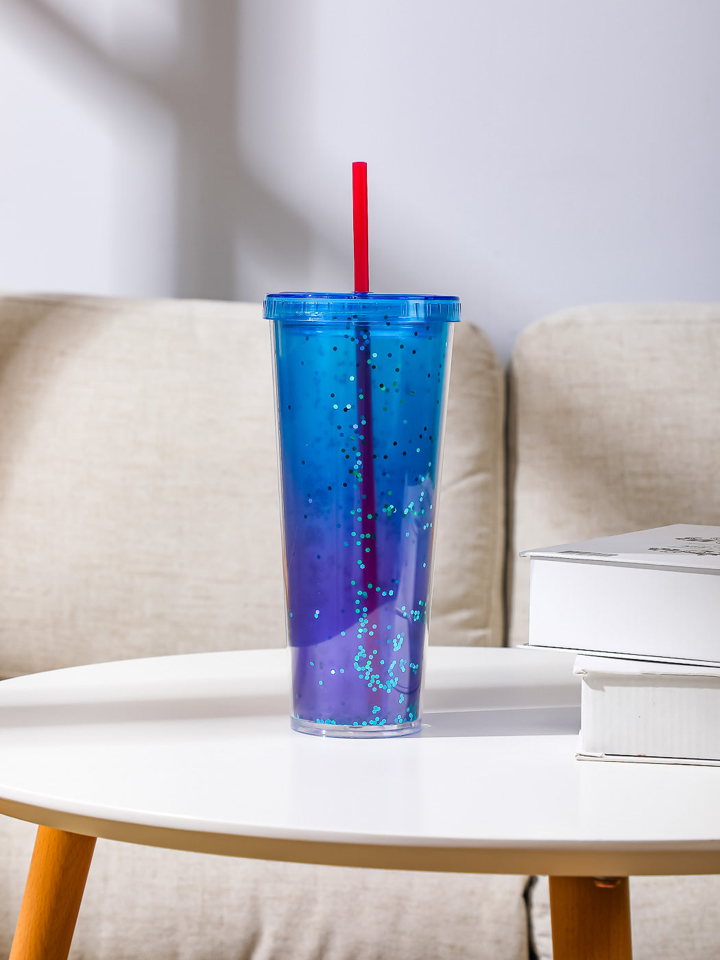 Large Capacity Gradient Color Plastic Water Bottle with Straw (720mL ...